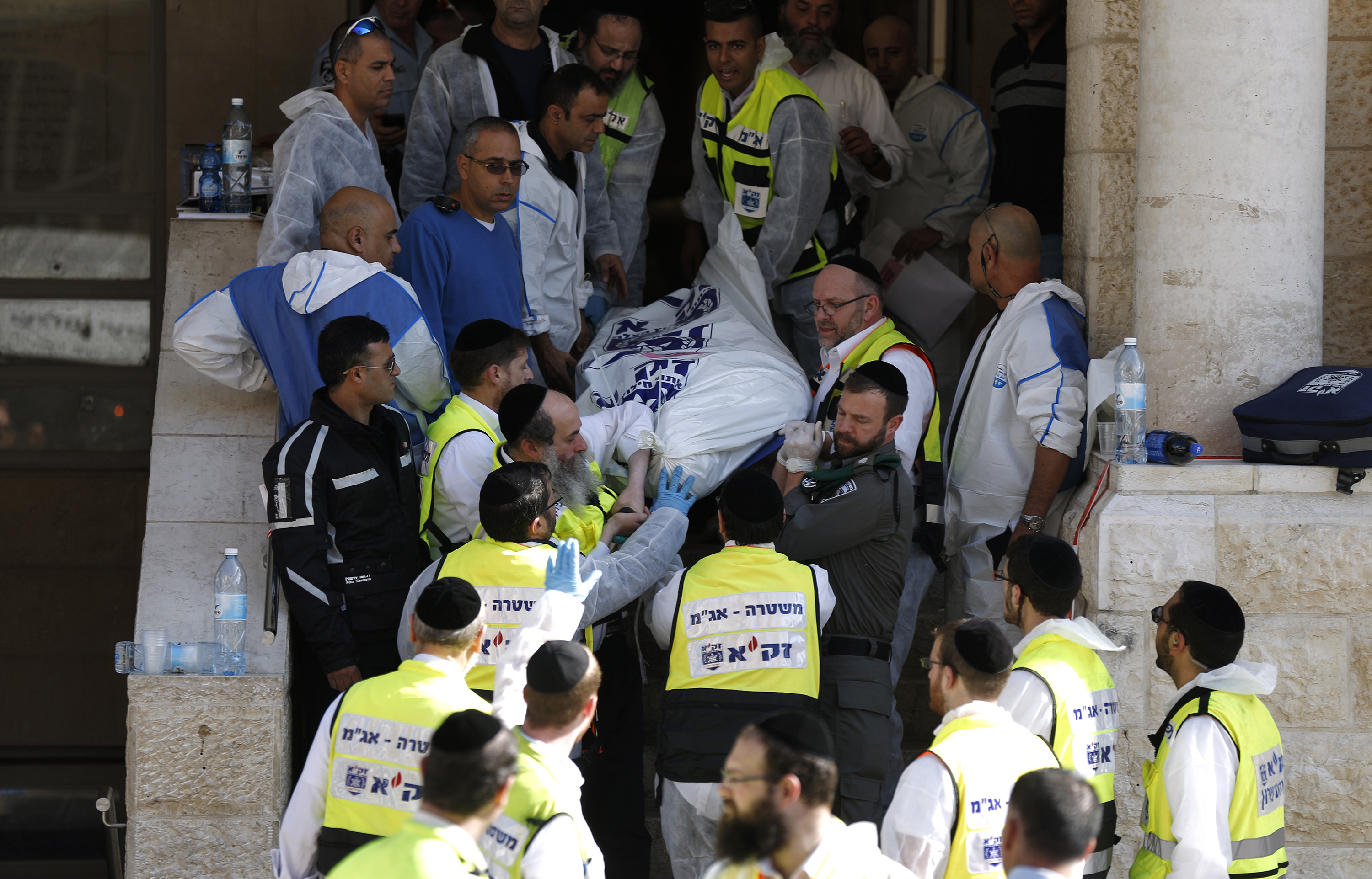 Palestinians kill Israeli worshippers during prayers at a Jerusalem ...