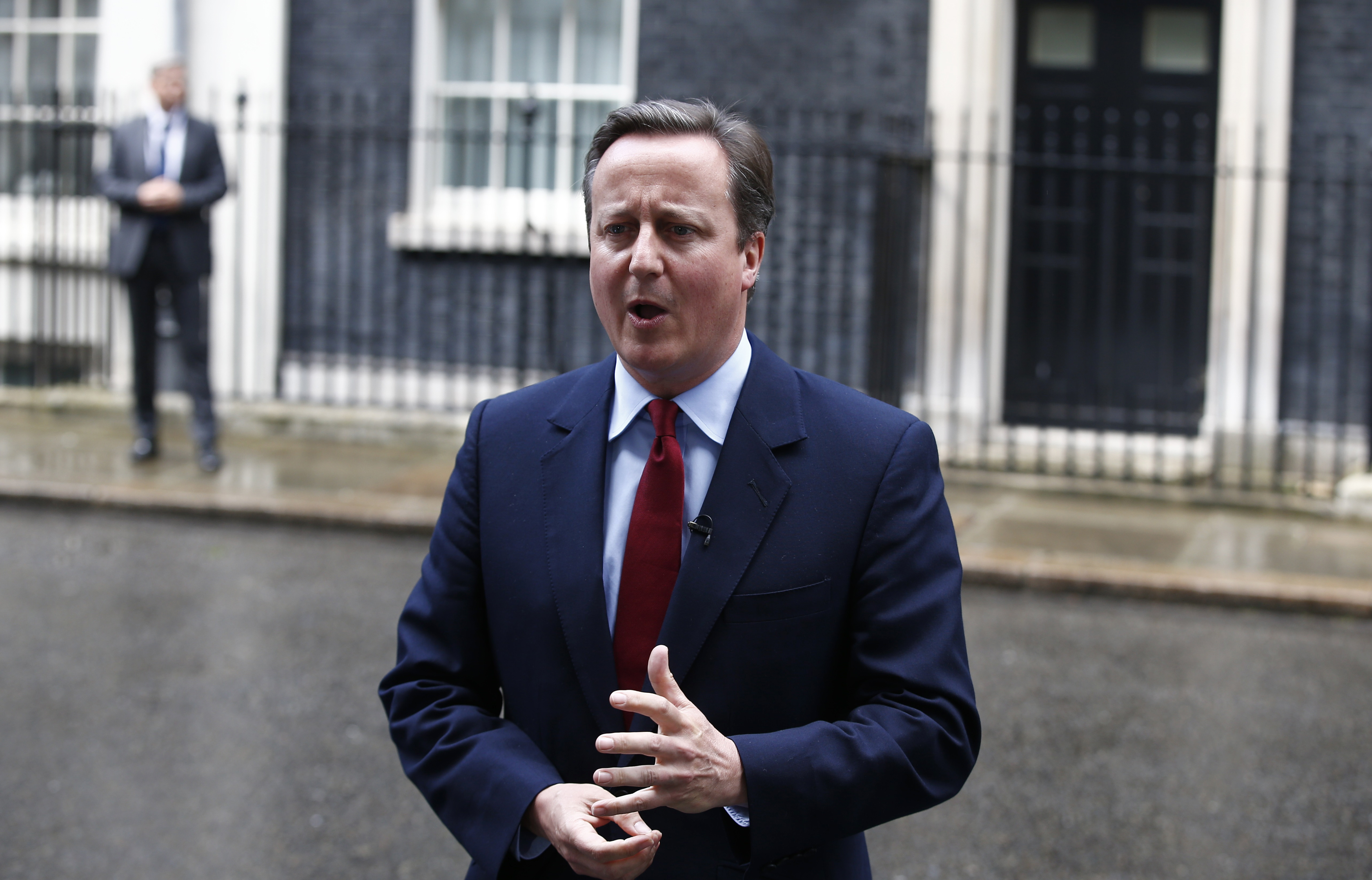 David Cameron’s 'final hum' is lighting up social media - The World ...