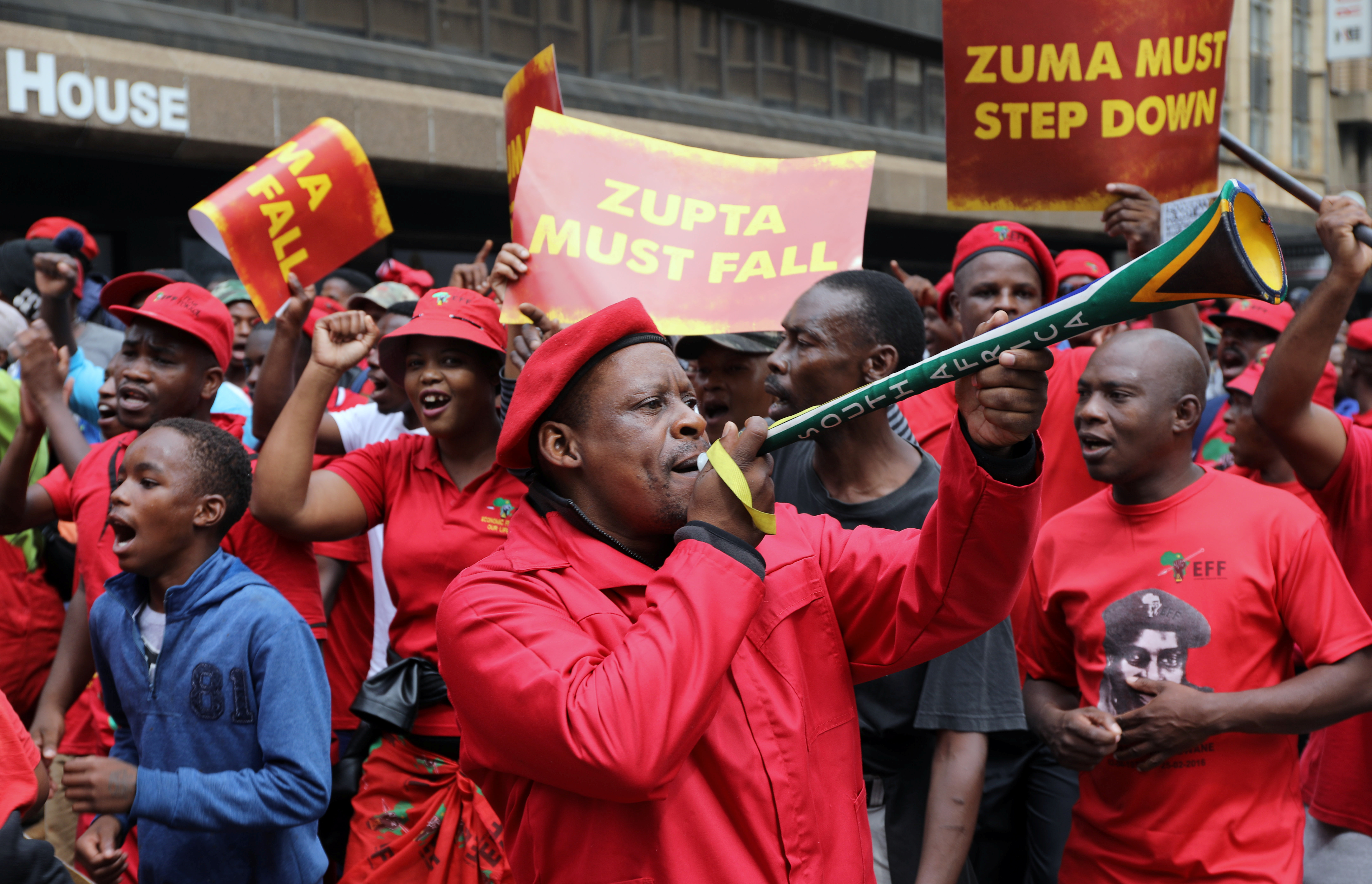 Rival South African parties unite to protest President Zuma — on his ...
