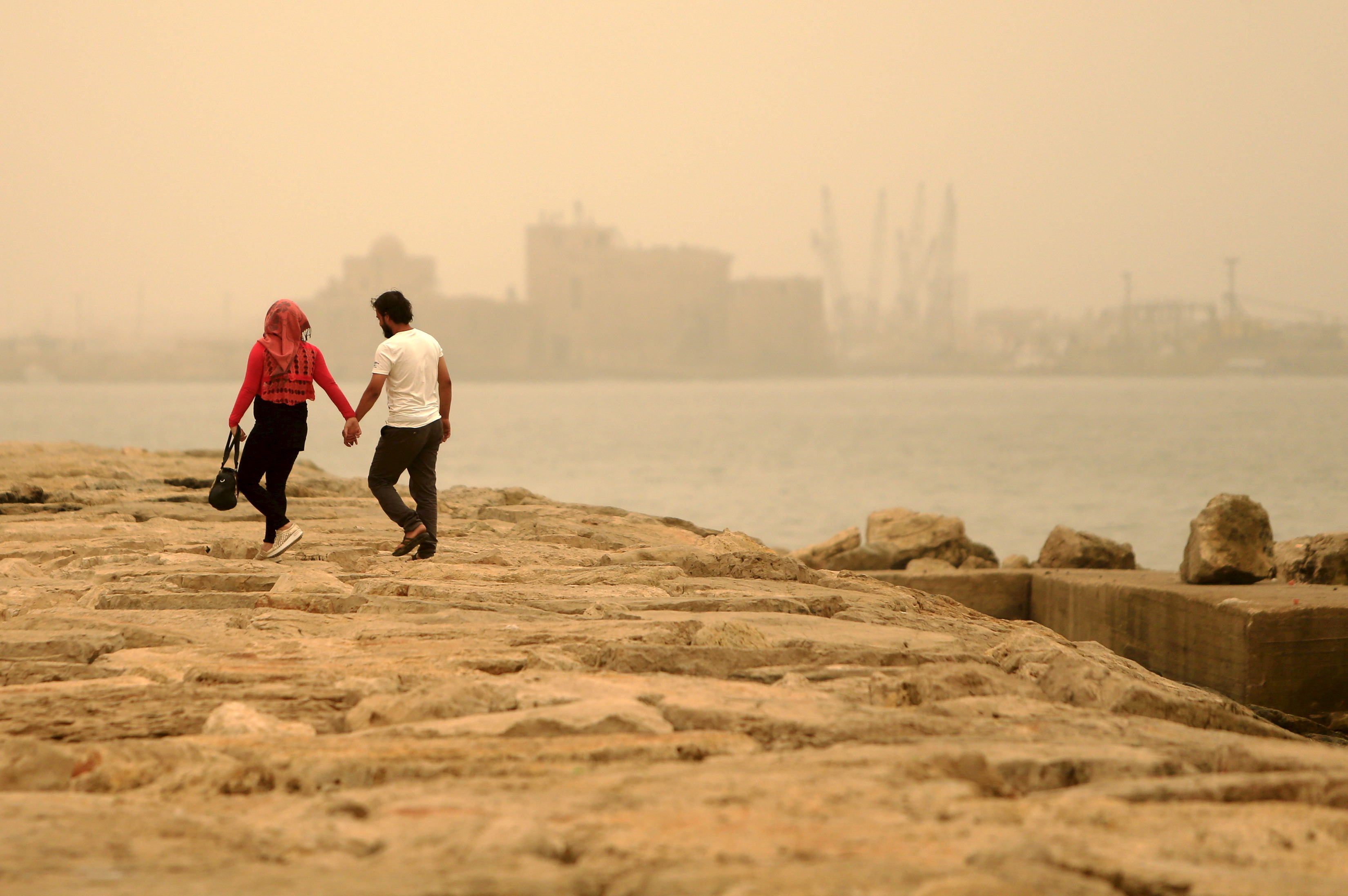 A deadly sandstorm is sweeping across the Middle East - The World from PRX