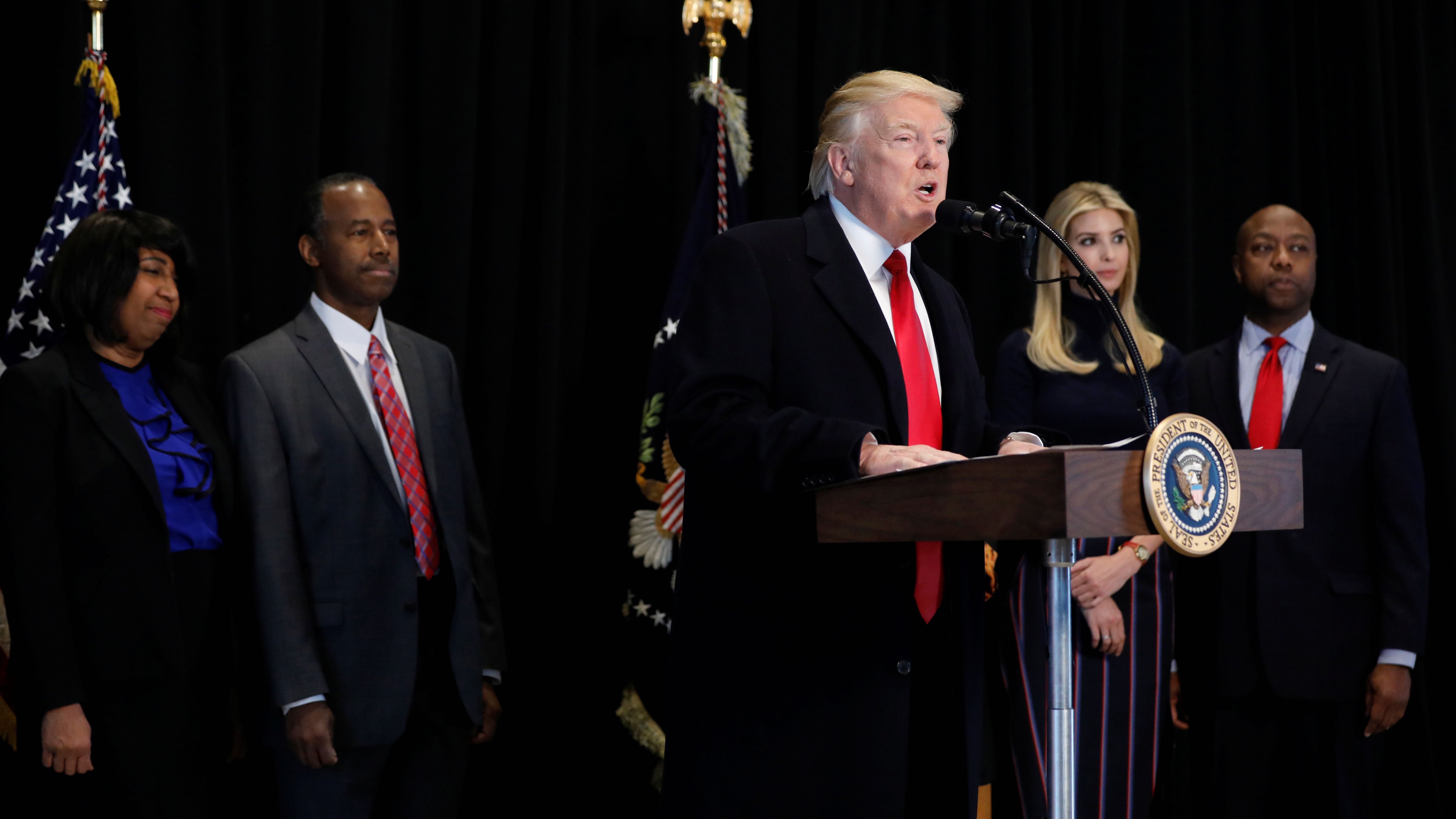 Billionaires and corporations helped fund Donald Trump's transition ...