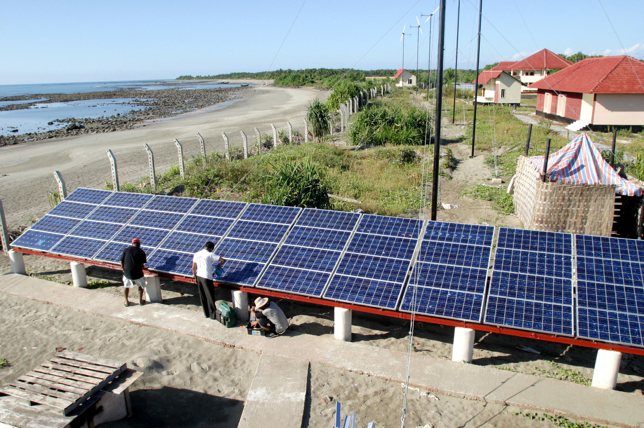 Who leads the world in small-scale solar power? Try Bangladesh - The ...