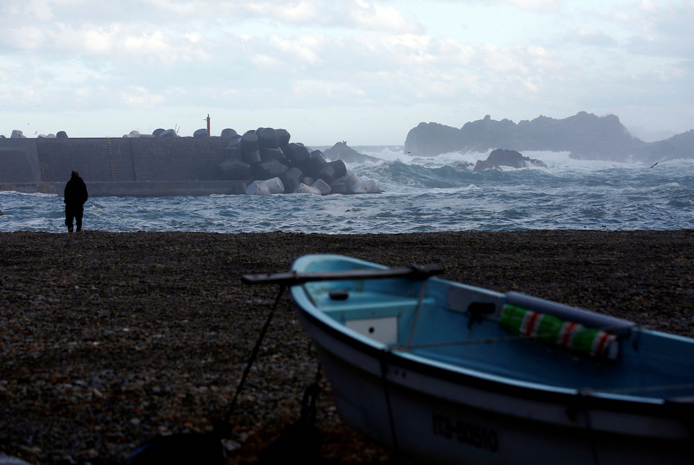 Japan erects barriers to the sea, leaving some uneasy - The World from PRX