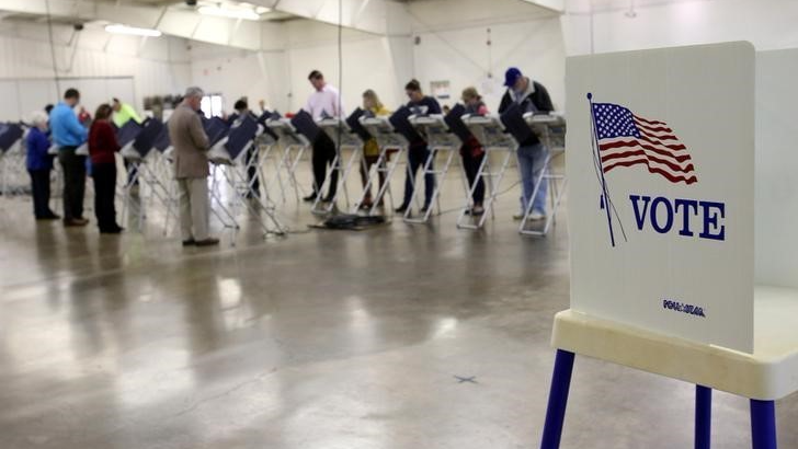 US grand jury indicts 13 Russian nationals in election meddling probe ...