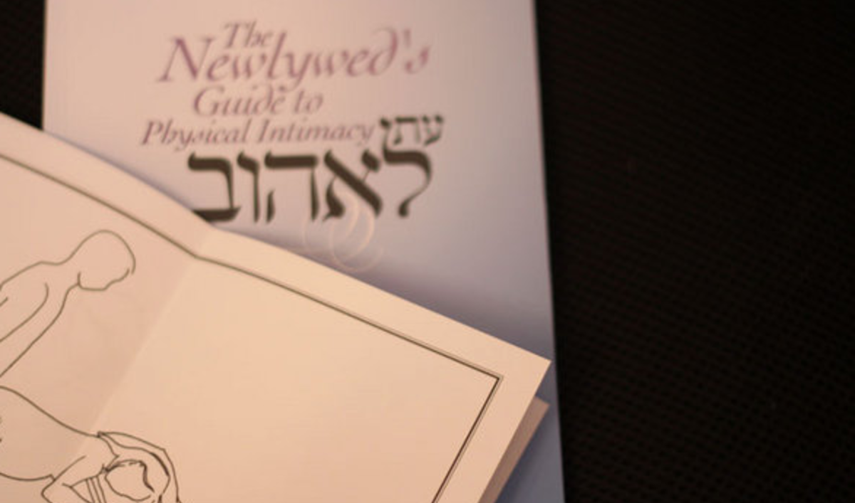 New Book Seeks To Guide Orthodox Jewish Newlyweds In Sexual Intimacy