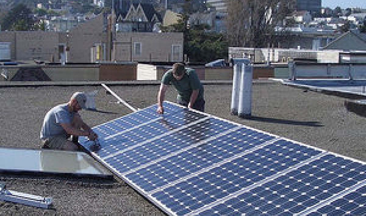 Potential $10 trillion for clean energy | The World from PRX