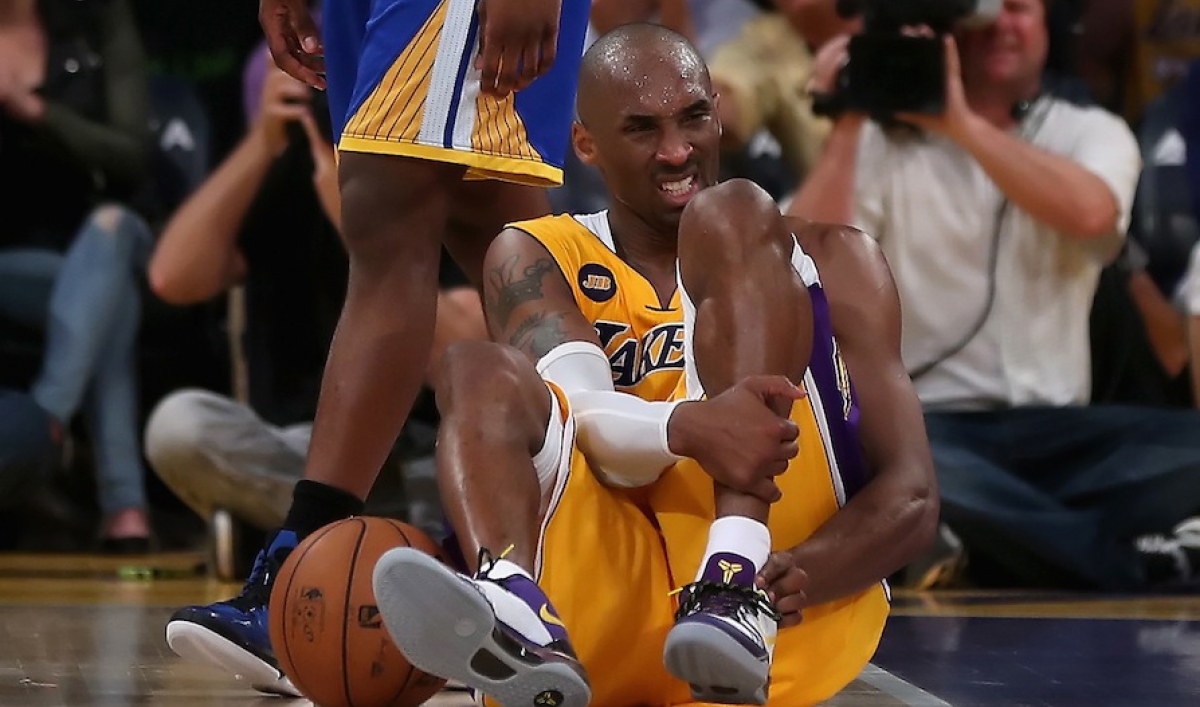 Season over for Kobe Bryant after torn Achilles | The World from PRX