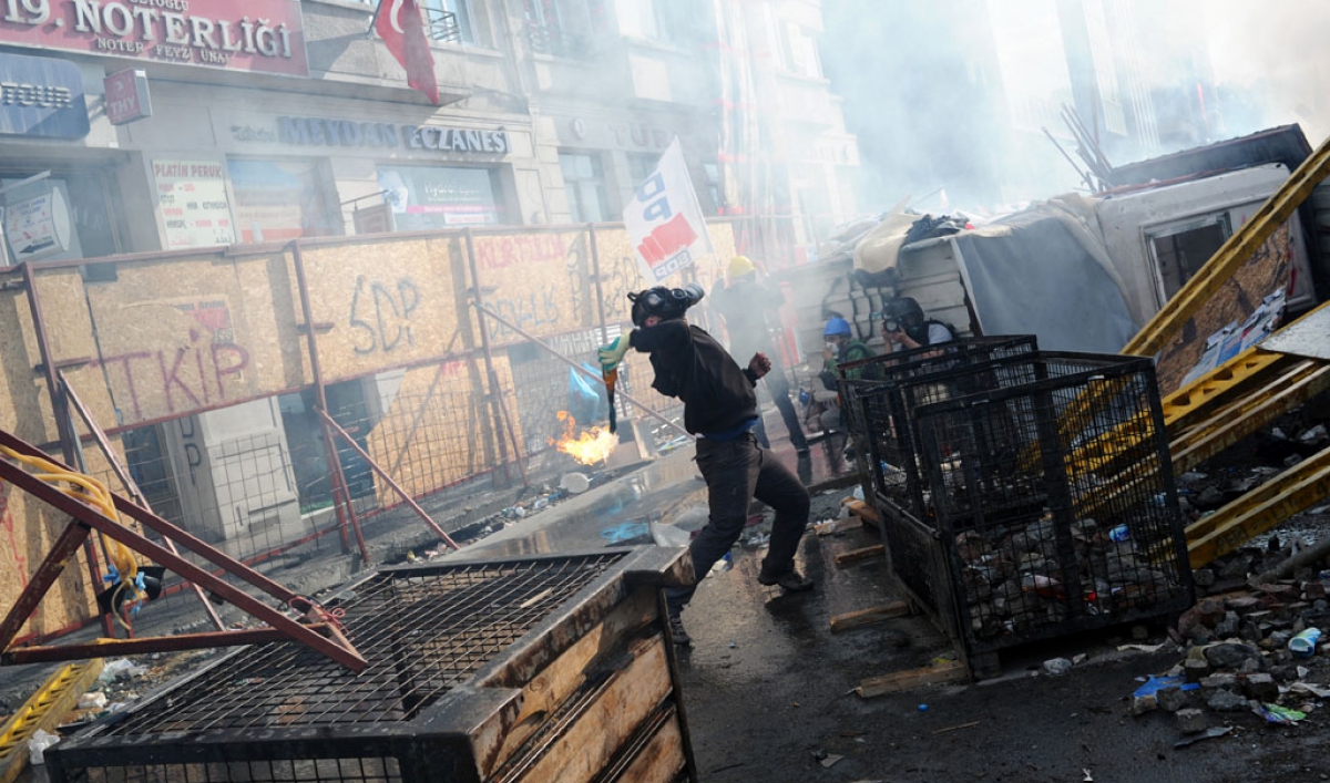 Taksim Square cleared by Turkish riot police as Erdogan prepares to ...