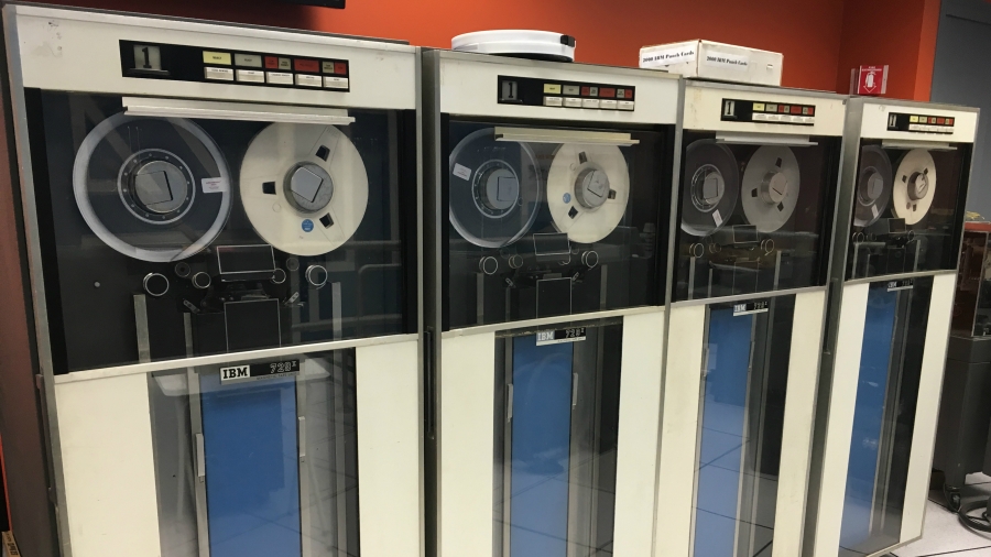 Scientists warn we may be creating a 'digital dark age'