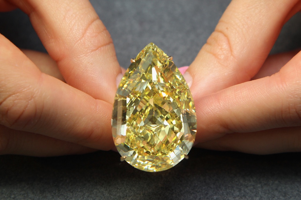 Sun-Drop yellow diamond sells for $10.9M - The World from PRX