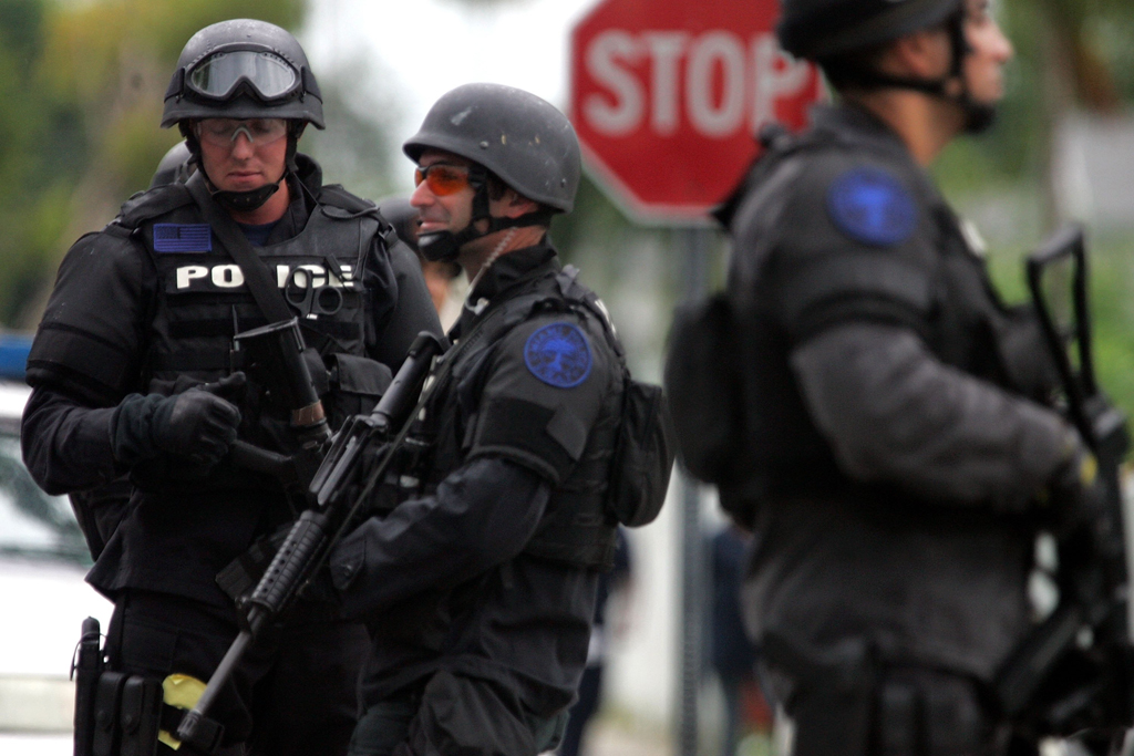 SWAT team red-faced after raiding wrong house (VIDEO) - The World from PRX