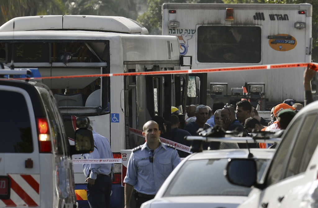 Tel Aviv bus bomb injures 10 as Israel-Gaza truce talks continue (VIDEO ...