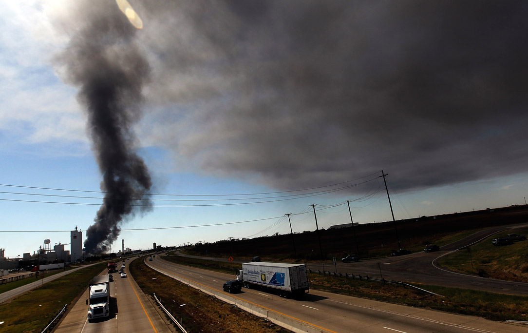 Large chemical fire near Waxahachie forces evacuation (VIDEO) - The ...