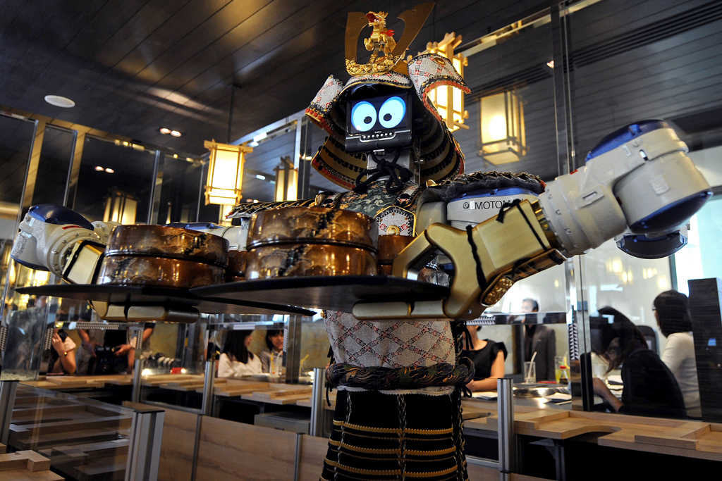 The rise of the robo-waiter - The World from PRX