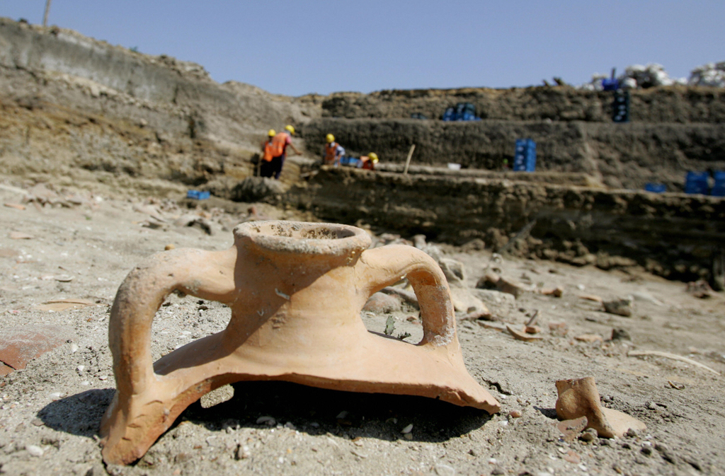 Giant human sculpture discovered at Turkish archaeological site - The ...