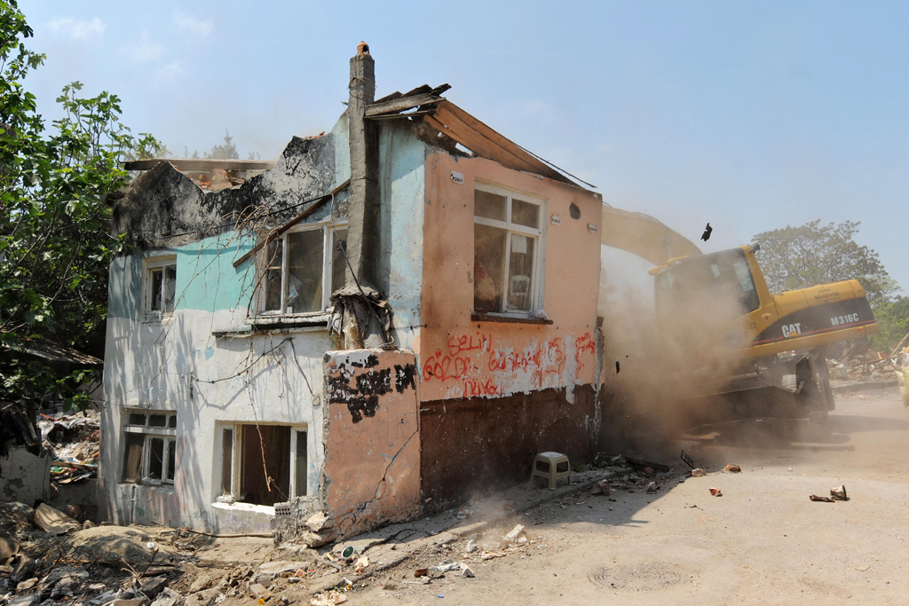 Turkey's soaring economy squeezes out its urban poor - The World from PRX