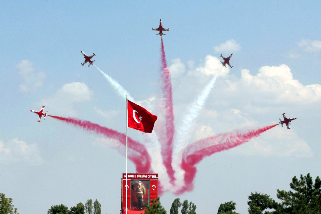 Turkish warplane has been shot down by Syria (UPDATE) - The World from PRX