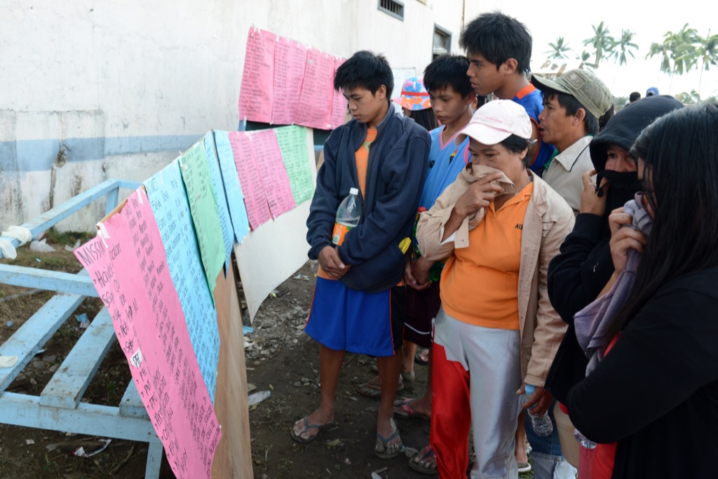 Typhoon Bopha: Death toll rises above 350 (VIDEO) - The World from PRX