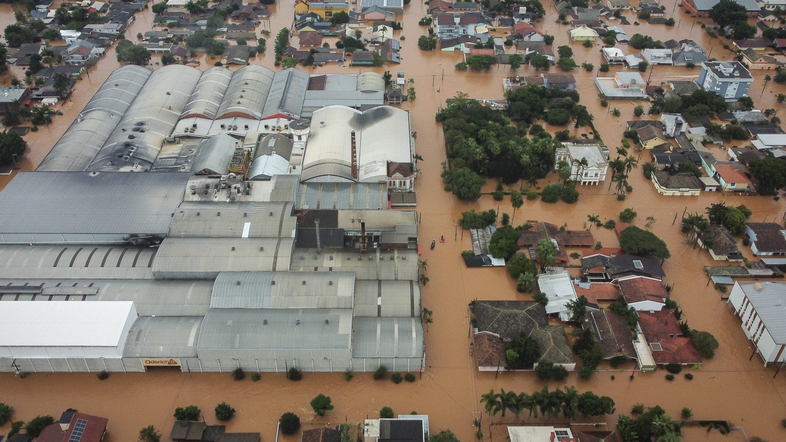 Heavy flooding in Brazil's south creates havoc for residents - The ...
