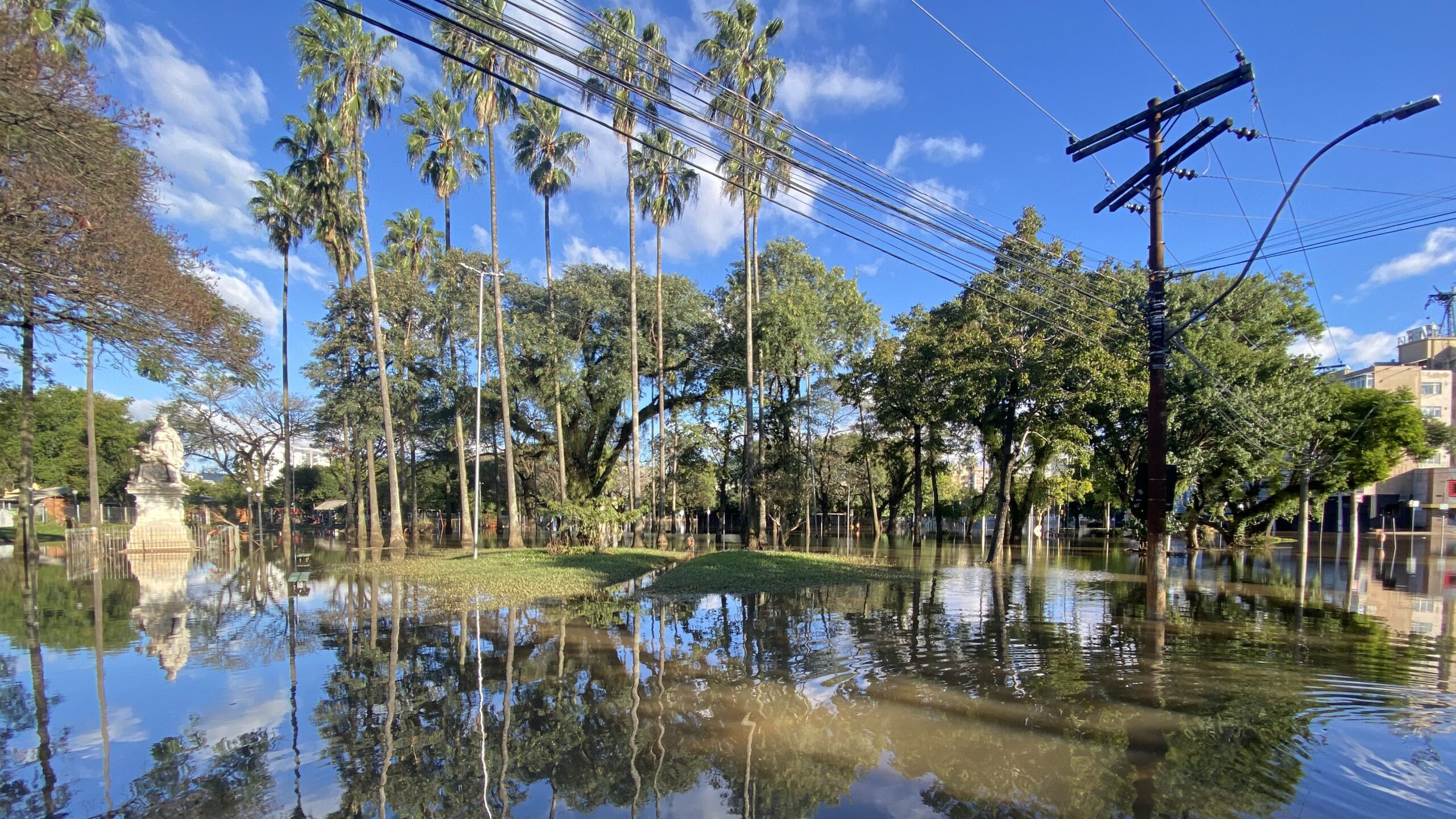 Floodwaters in southern Brazil remain a threat - The World from PRX