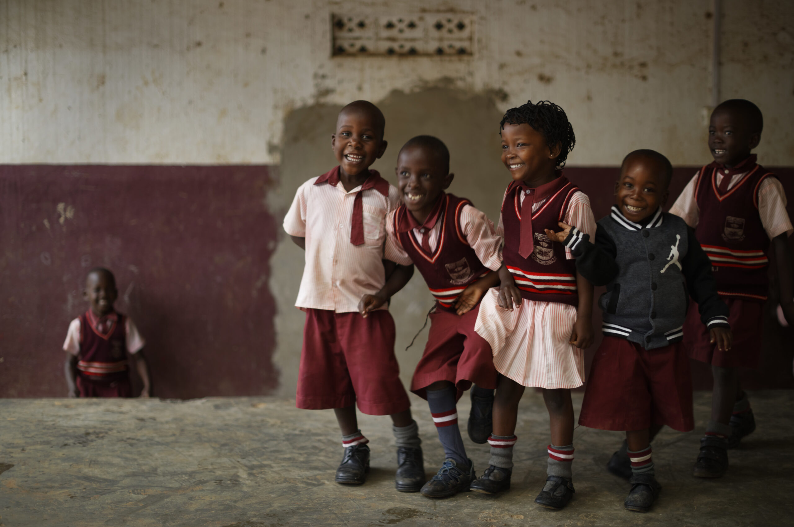 Despite a global movement to deinstitutionalize orphans, Americans ...