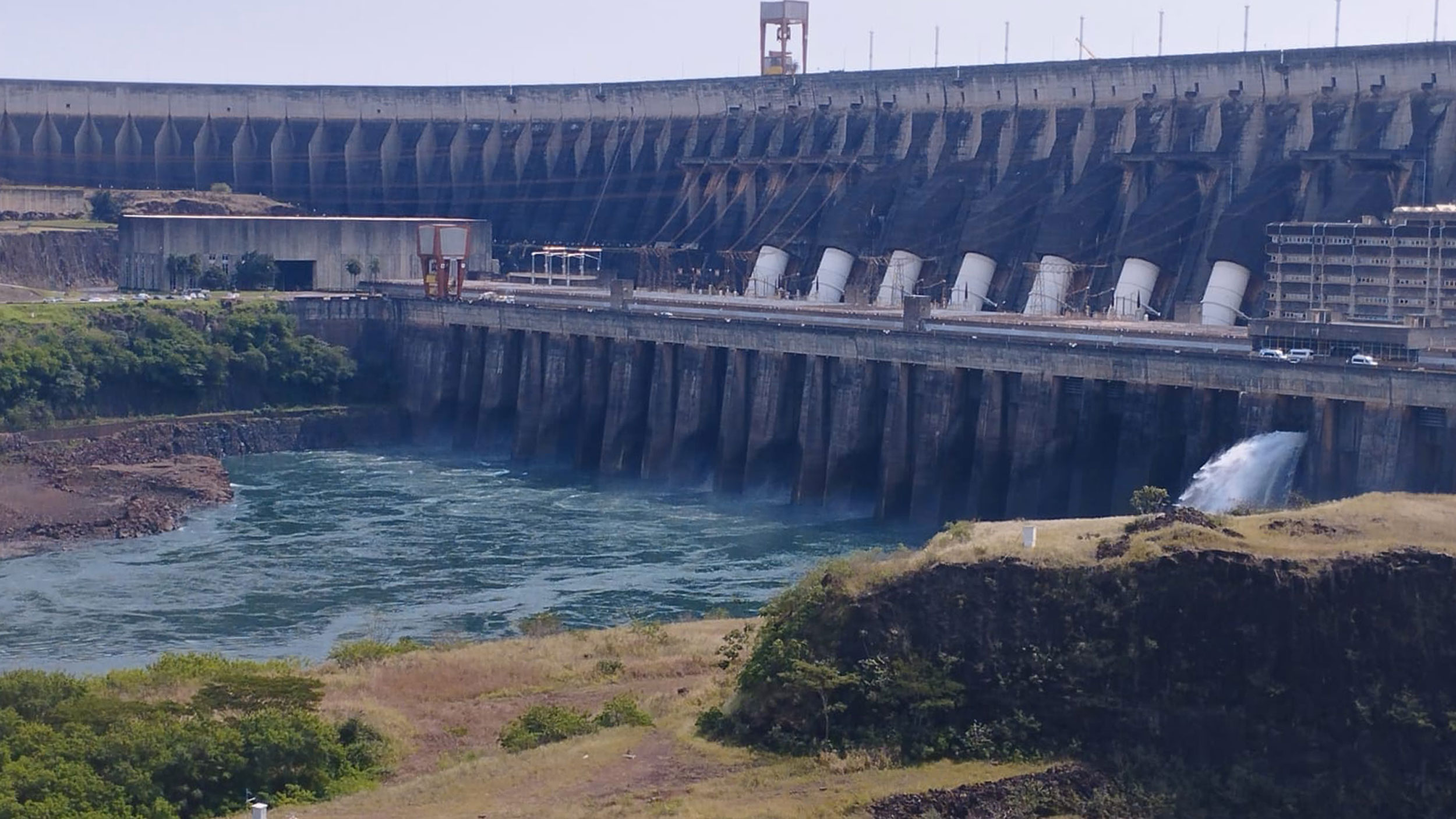 The Itaipu dam: A massive binational collaboration between Paraguay and ...