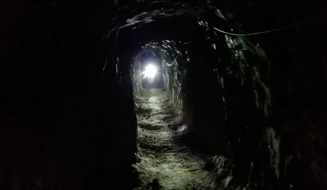 VIDEO: The Islamic State is digging tunnel systems to ambush its ...