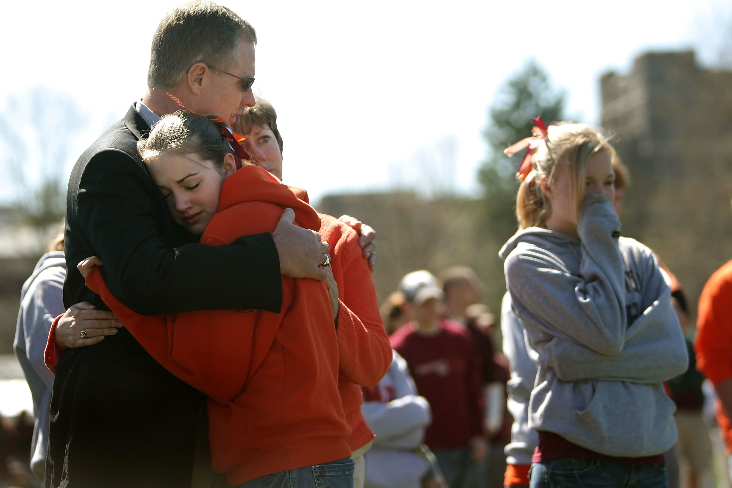 Virginia Tech goes into lockdown after man sighted carrying a handgun ...